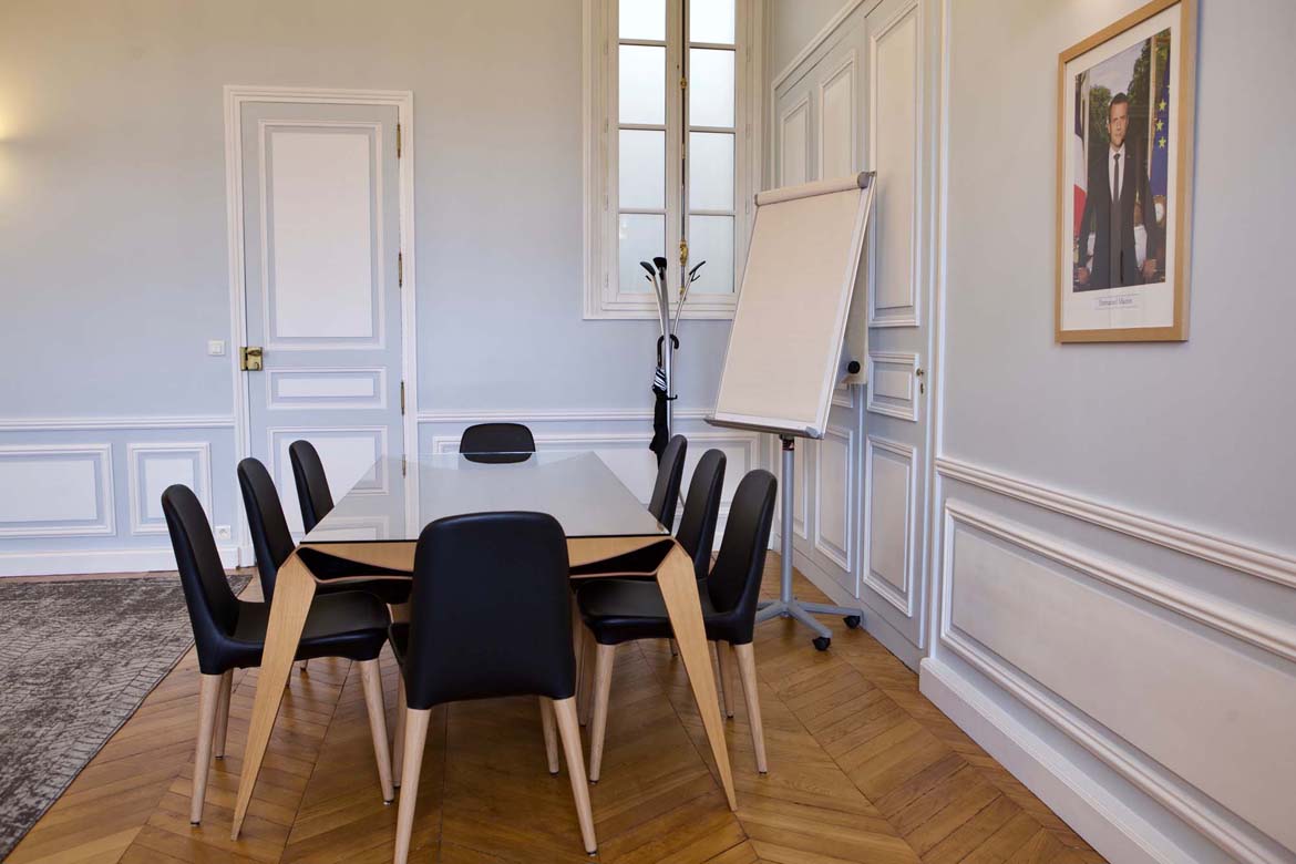 Immeuble de bureau Haussmannien Paris , lieu de tournage | Scouting ...