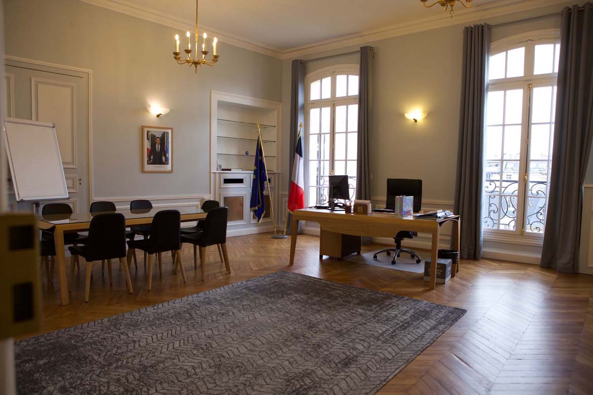 Immeuble de bureau Haussmannien Paris , lieu de tournage | Scouting ...