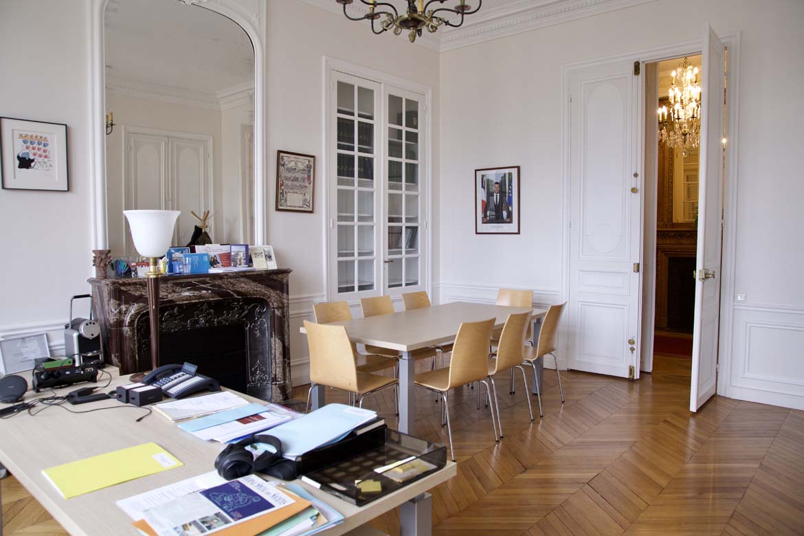 Immeuble de bureau Haussmannien Paris , lieu de tournage | Scouting ...